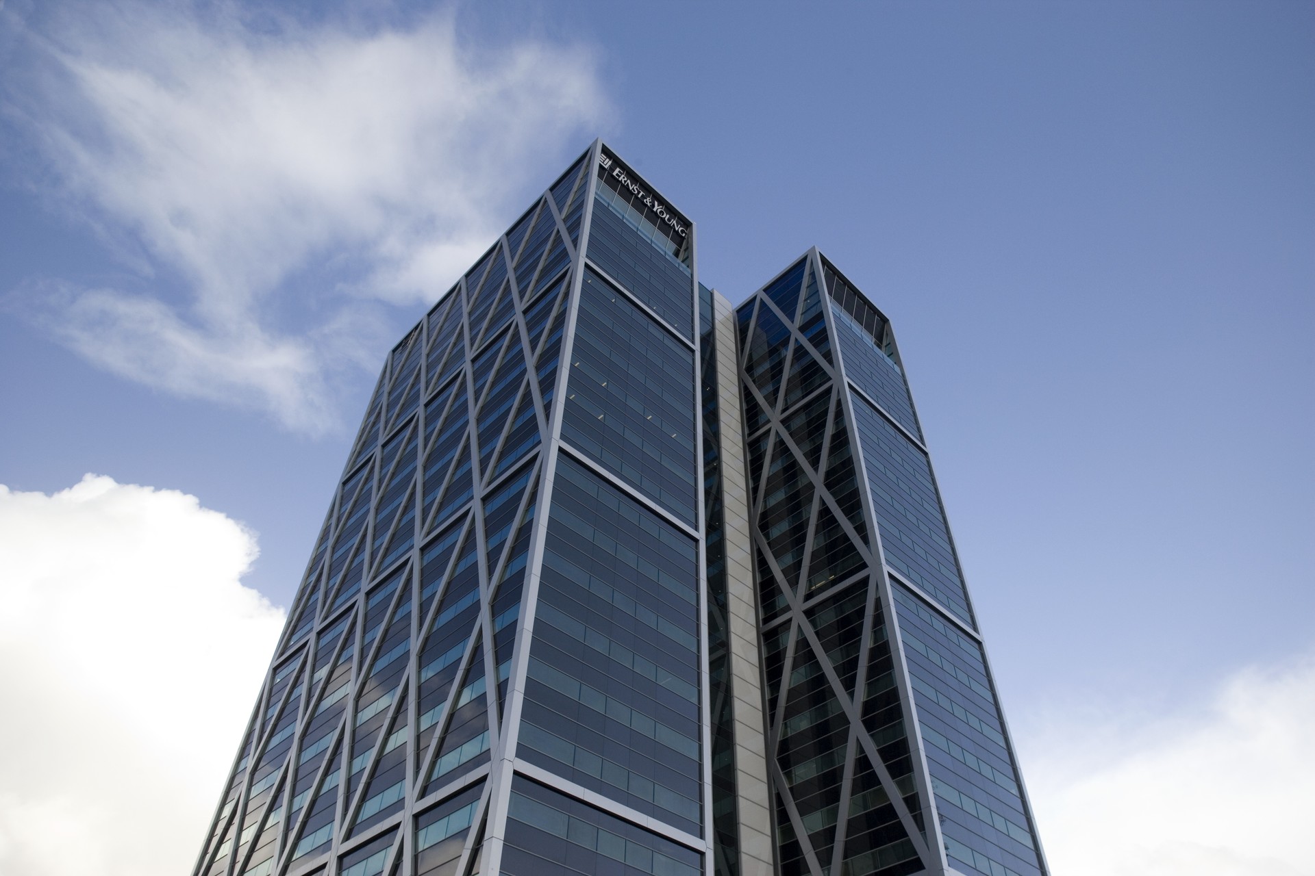 Amsterdam applauded as new EMA headquarters - European Biotechnology ...